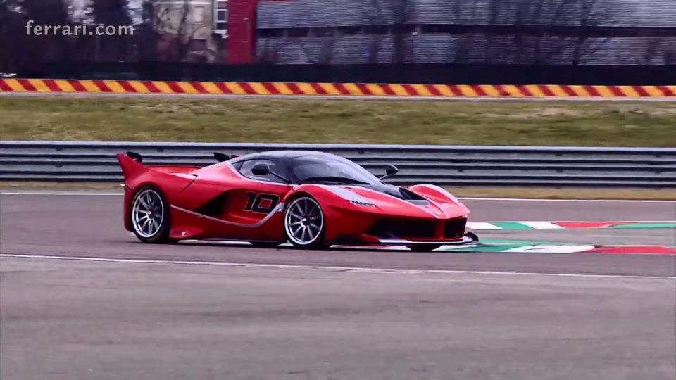 Vidéo LaFerrari FXX K : la plus ultime des Ferrari pilotée par ...